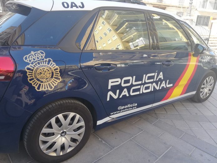 Spania. Român, arestat după ce a intrat într-un magazin cu brânză: Ce a ... Spania. Român, arestat după ce a intrat într-un magazin cu brânză: Ce a ...
